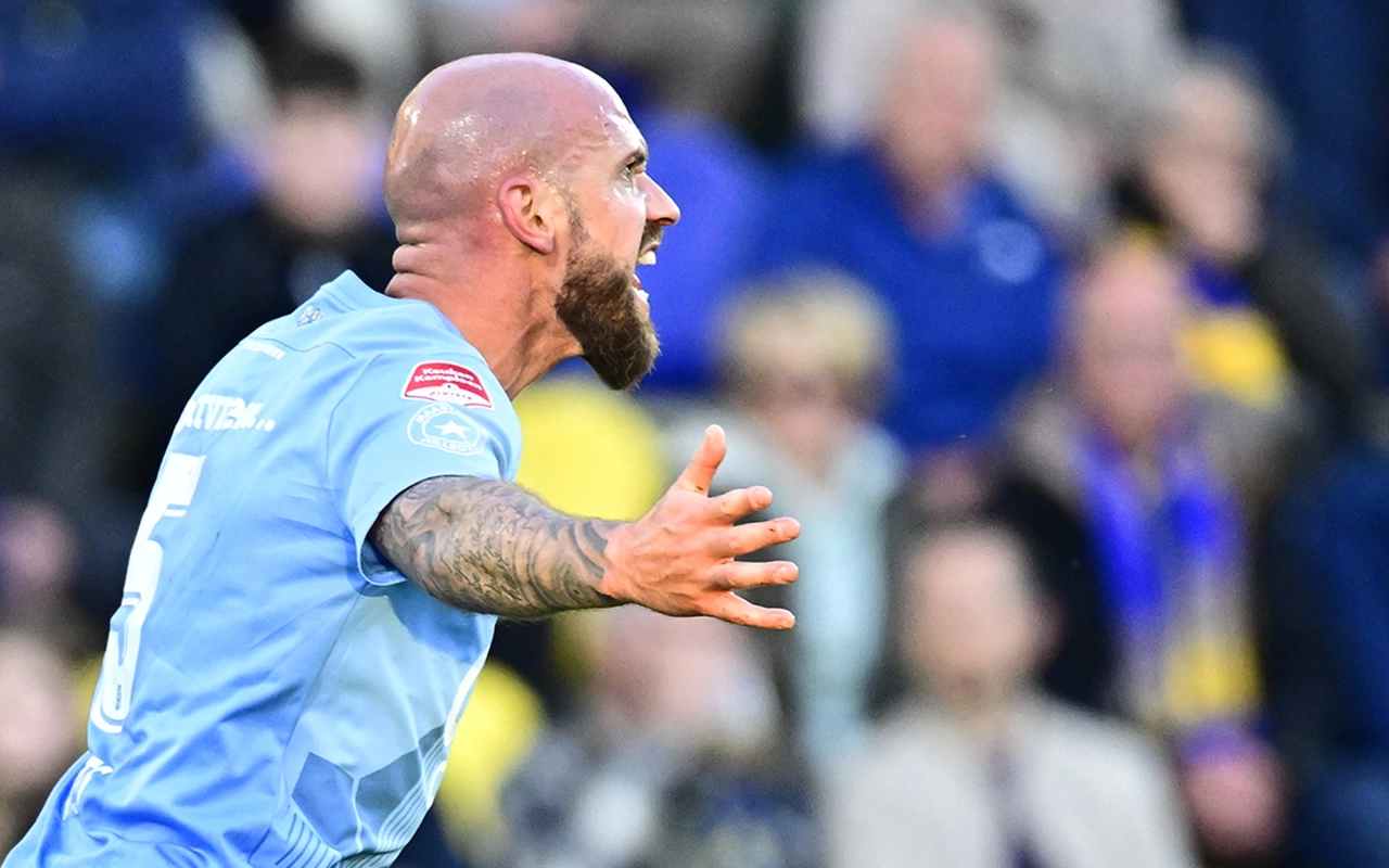 Soap rond Bryan Smeets bij MVV blijft voortduren: Geen transfer, geen ...